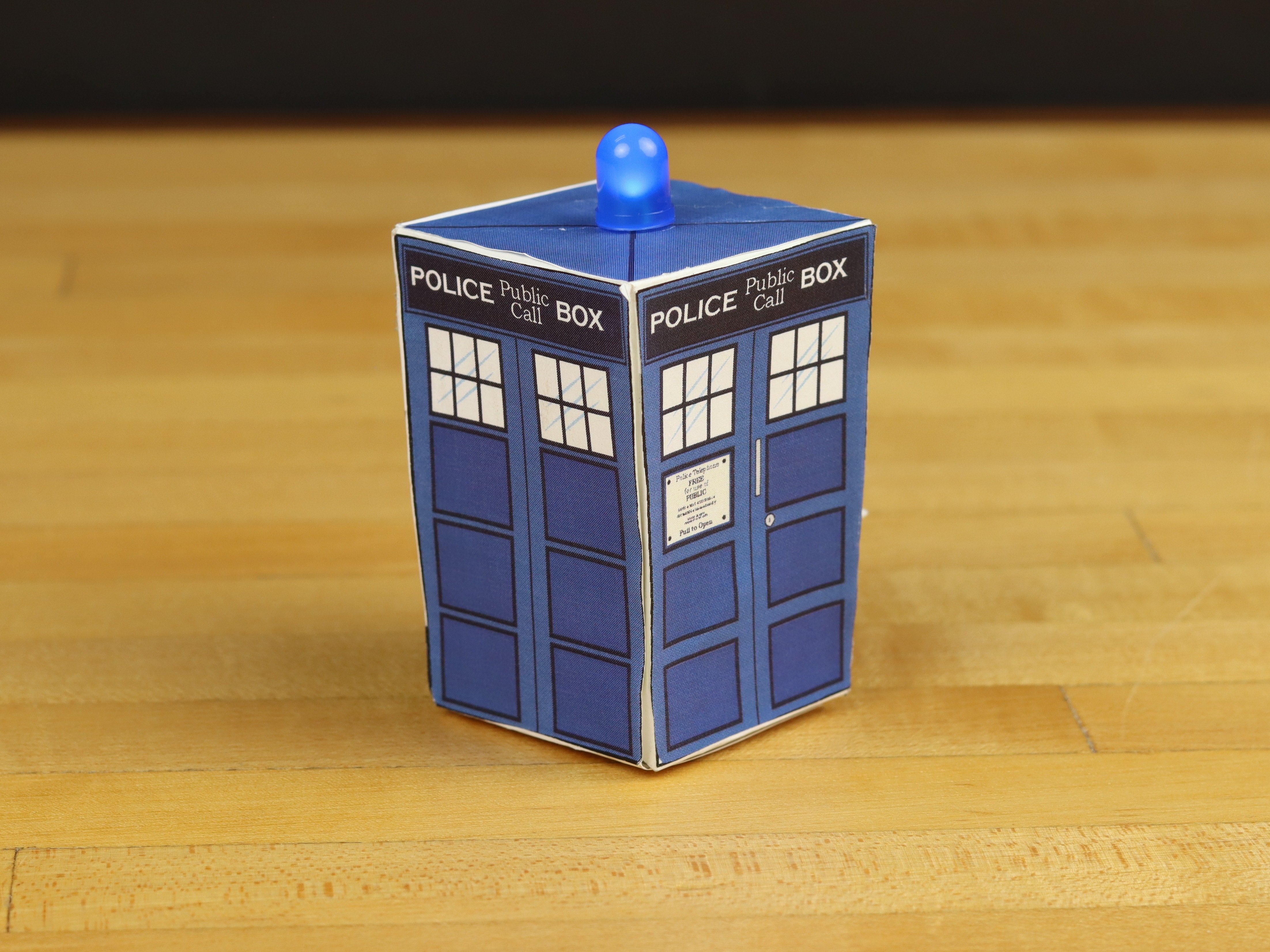 TARDIS - Brown Dog Gadgets Guides